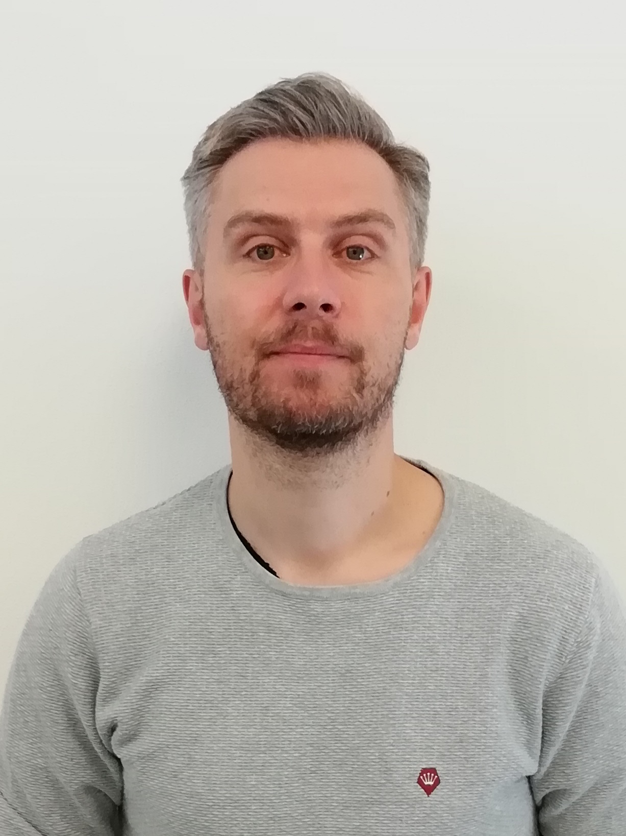 Læger – Lægerne Overgaard og Bakkestrøm